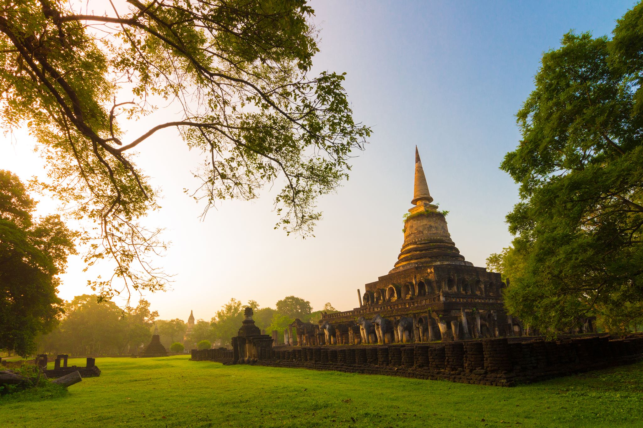 รีวิวเที่ยวอุทยานประวัติศาสตร์ศรีสัชนาลัย เที่ยวยังไงให้คุ้มค่า ไปมายัง